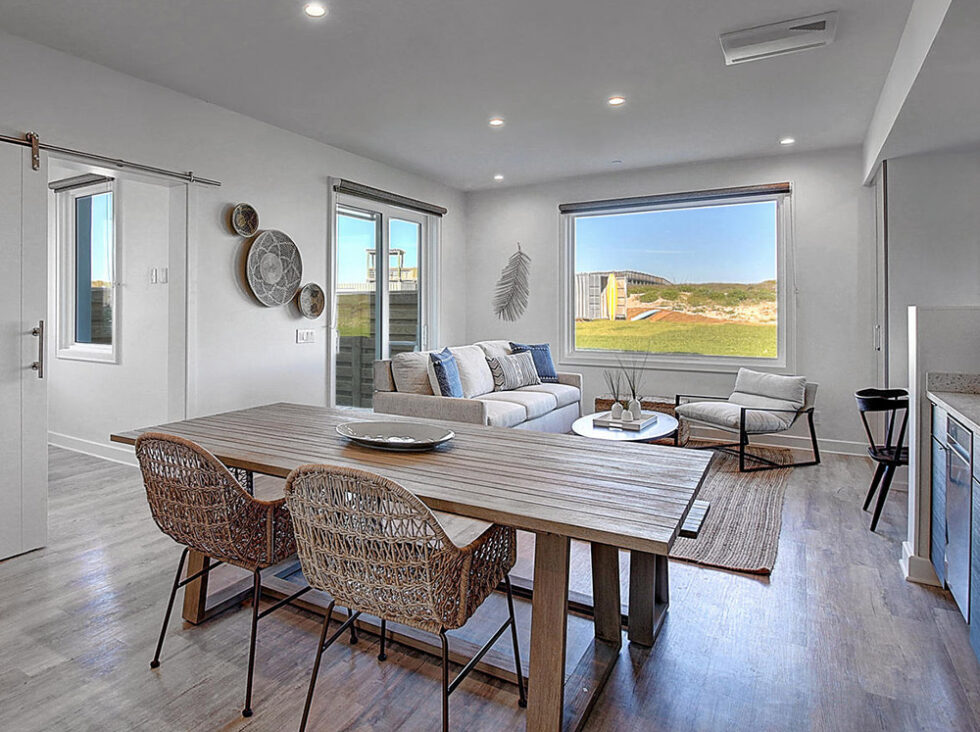 Rooms - Lively Beach