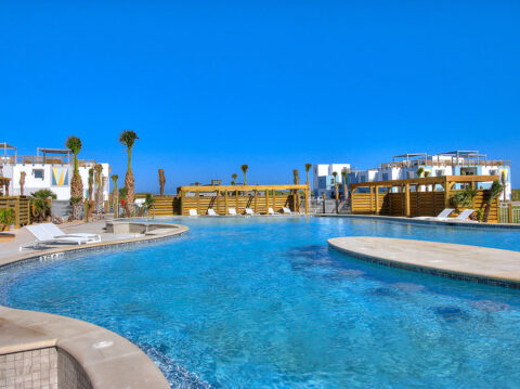 Resort Gallery - Lively Beach