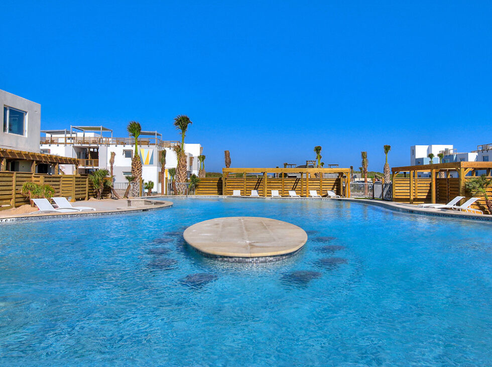 Resort Gallery - Lively Beach