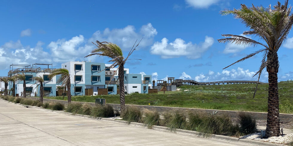 Resort Gallery - Lively Beach